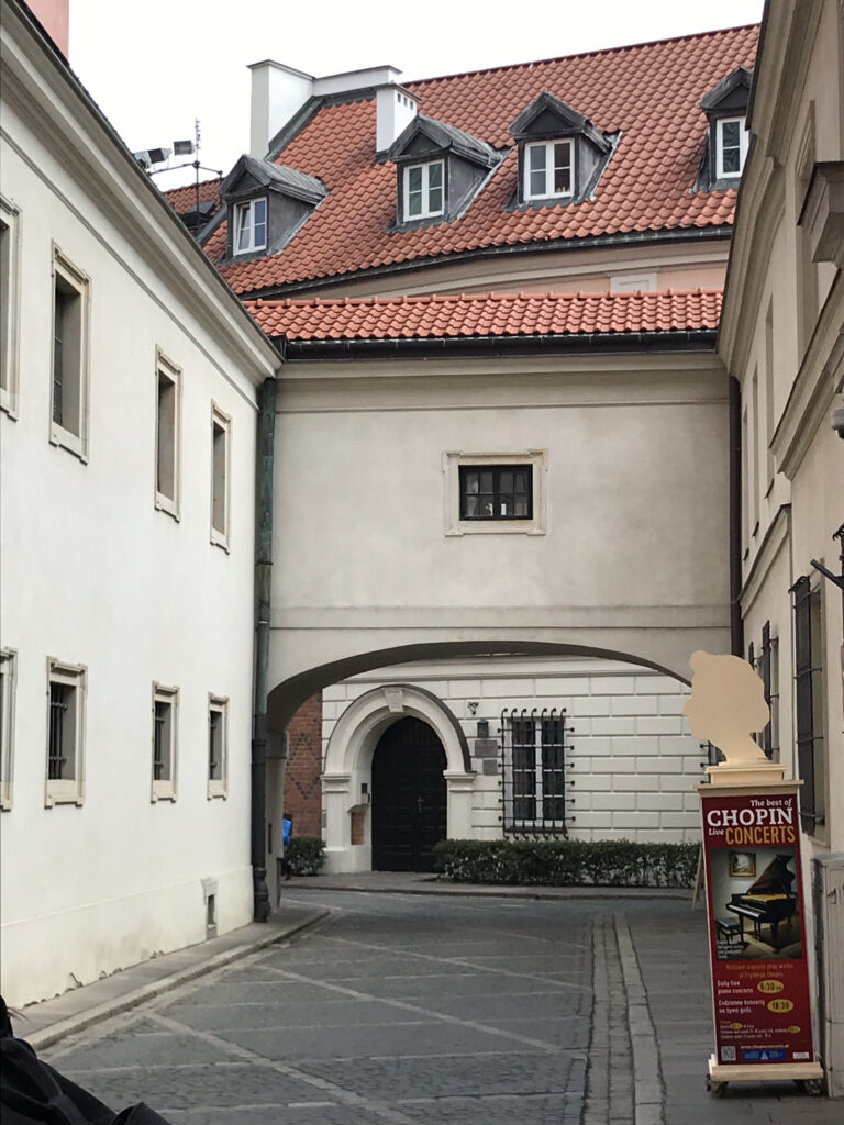 Warsaw: An irresistible fusion of the Old and the Modern - Mathemou